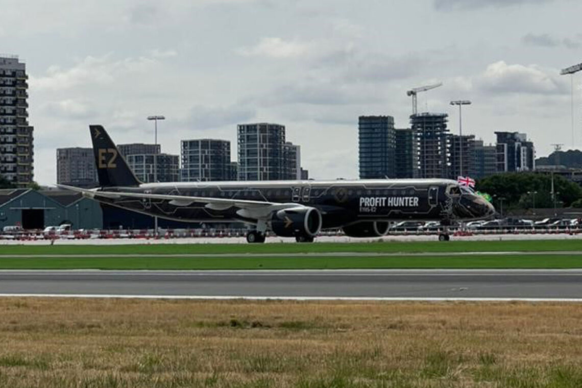 Largest Aircraft Embraer E195-E2 makes debut at London City Airport