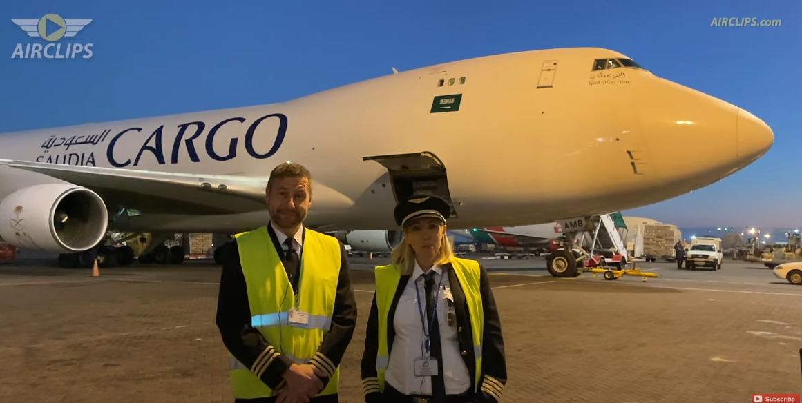 Pregnant Pilot Captain Kristin Flying Boeing 747 Jumbojet | Exclusive ...