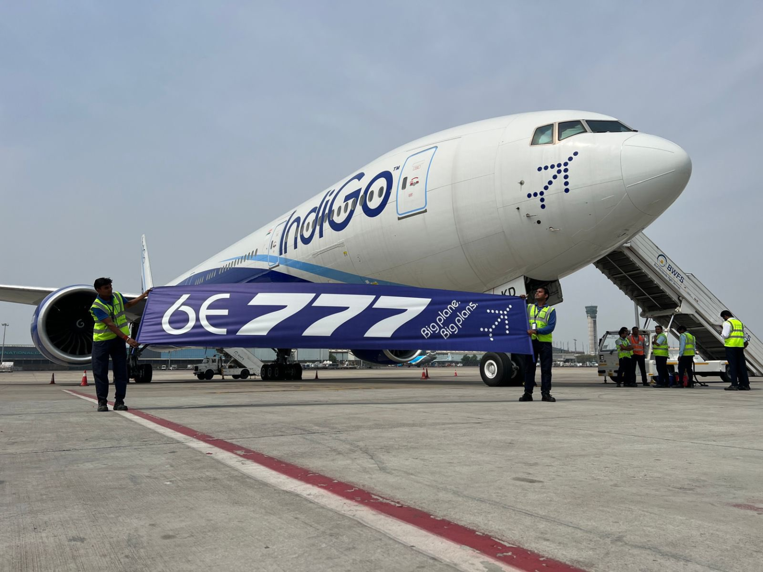 IndiGo Airlines First Boeing 777 Painted in its own Livery landed at ...