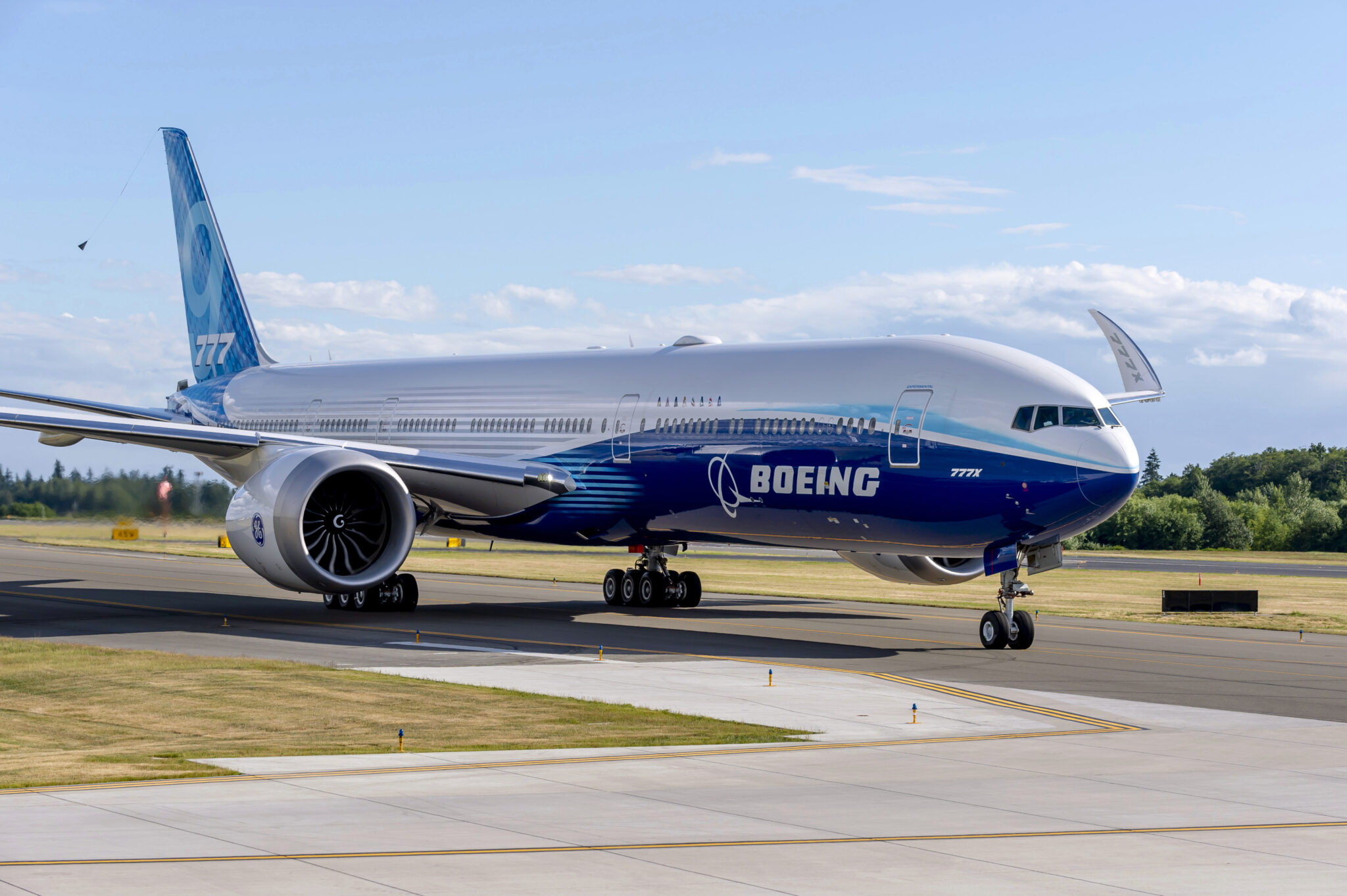 Boeing 777X Has 29% Larger Windows than This Aircraft, Here's Why ...