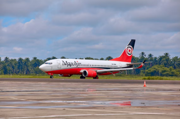 Max Air Boeing 737 Crash Land in Nigeria, All Passengers Survives ...