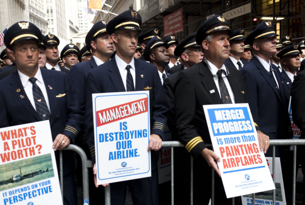 Frontier Airlines Pilots to Go on Strike If Negotiation Talk Fails ...