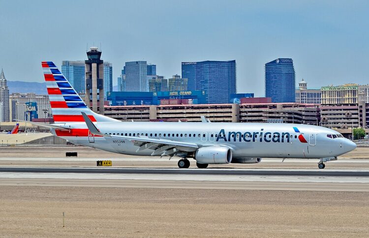 American Airlines International Flight Makes U-Turn to Los Angeles ...