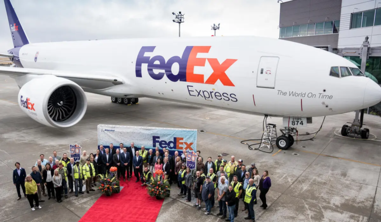 FedEx Airlines Pilot Salary 2024: How Much First Officer and Captain ...