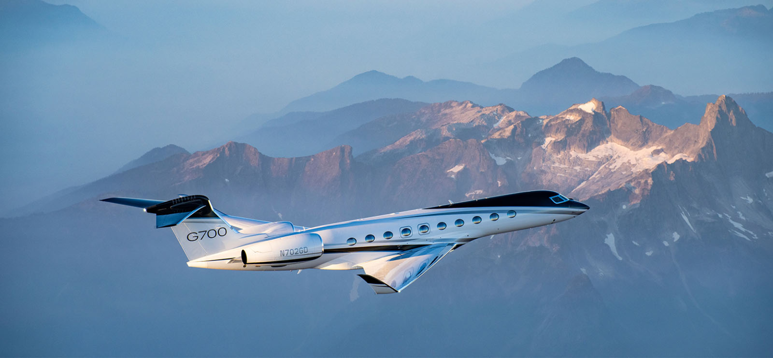 Gulfstream Delivers First Longest Range Business Jet in the World ...