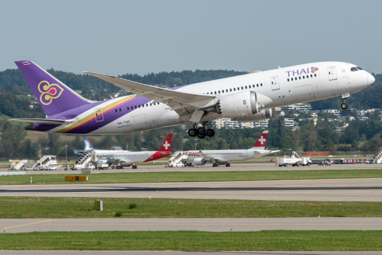 Thai Airways Orders 45 New Boeing 787s at Singapore Airshow, Ditches ...