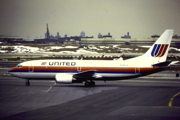 Today in Aviation: Boeing 737 Becomes the World's New Best-Selling ...