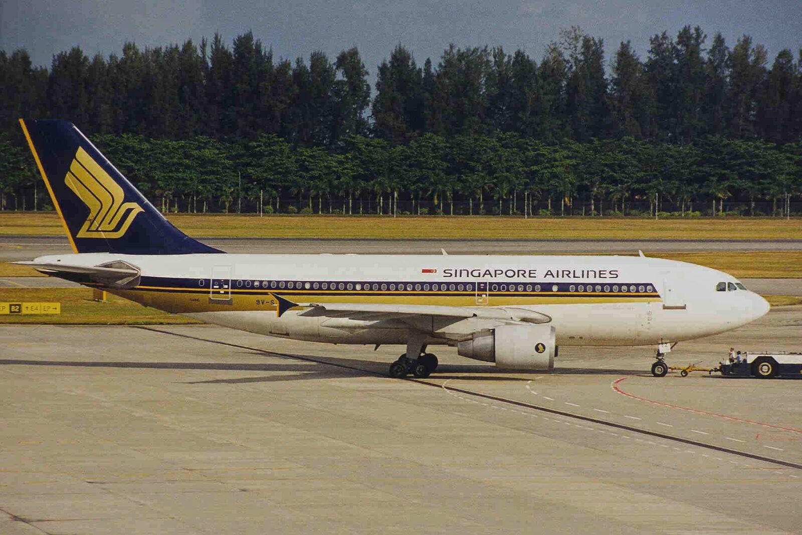Today in Aviation: Singapore Airlines Flight 117 Hijacked by Pakistani ...