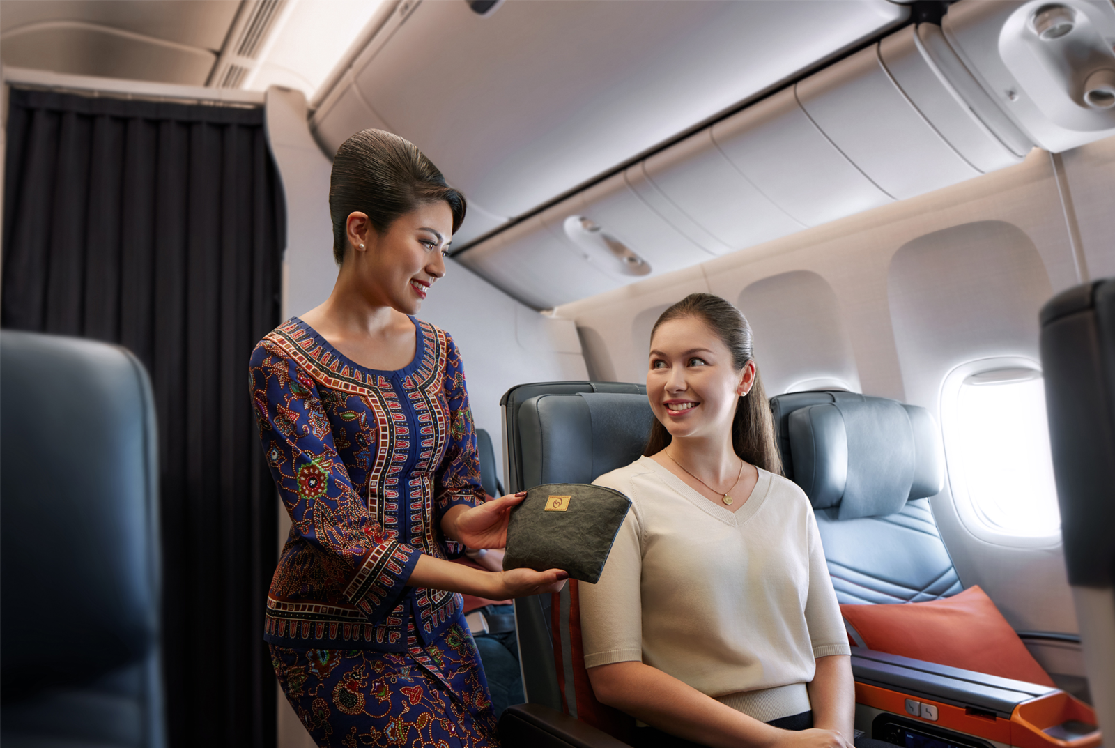 Singapore Airlines Cabin Crew Salary in 2025 - Aviation A2Z