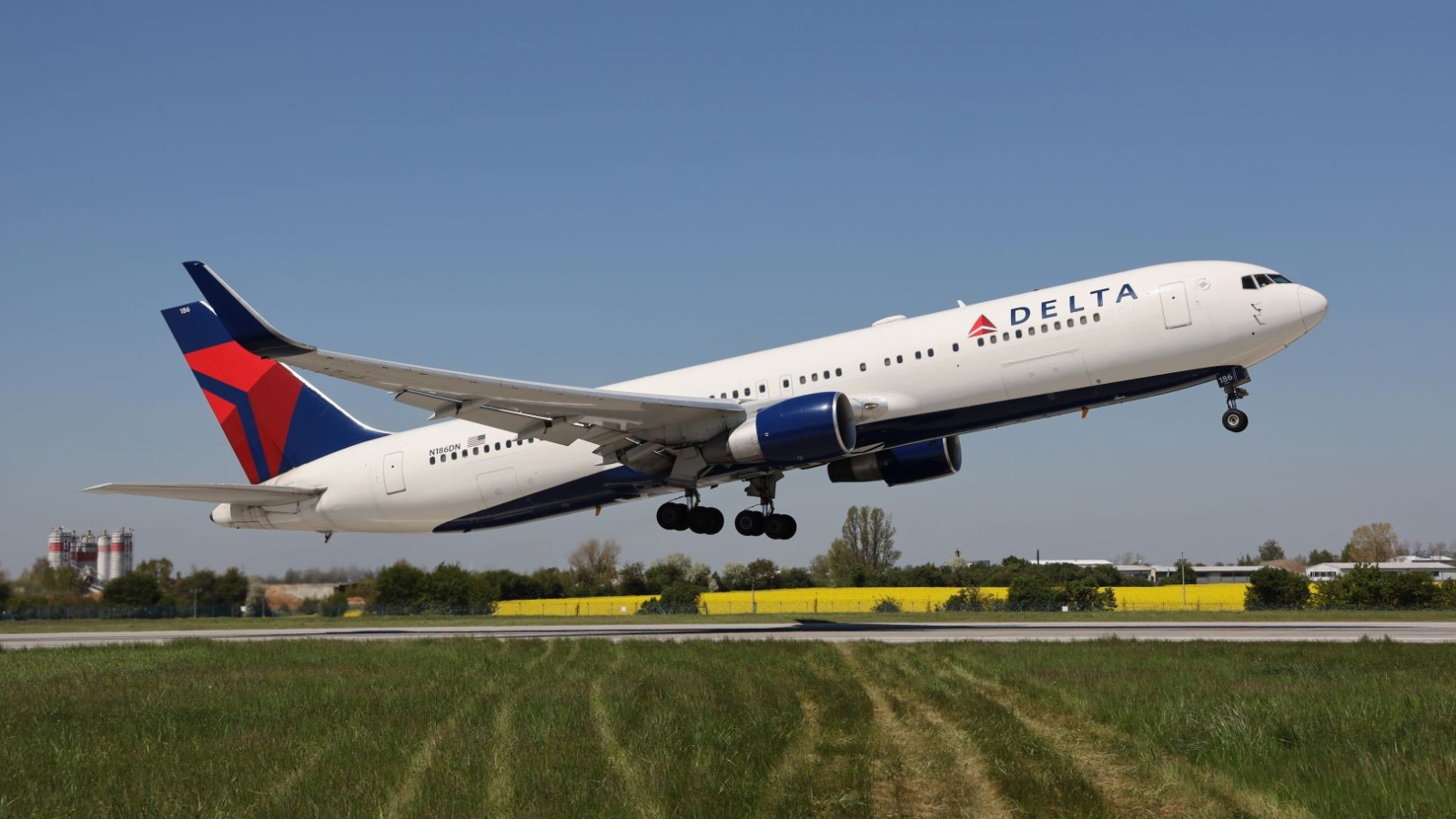Delta Air Lines Intercontinental Flight Routes Changes for Summer 2025 ...