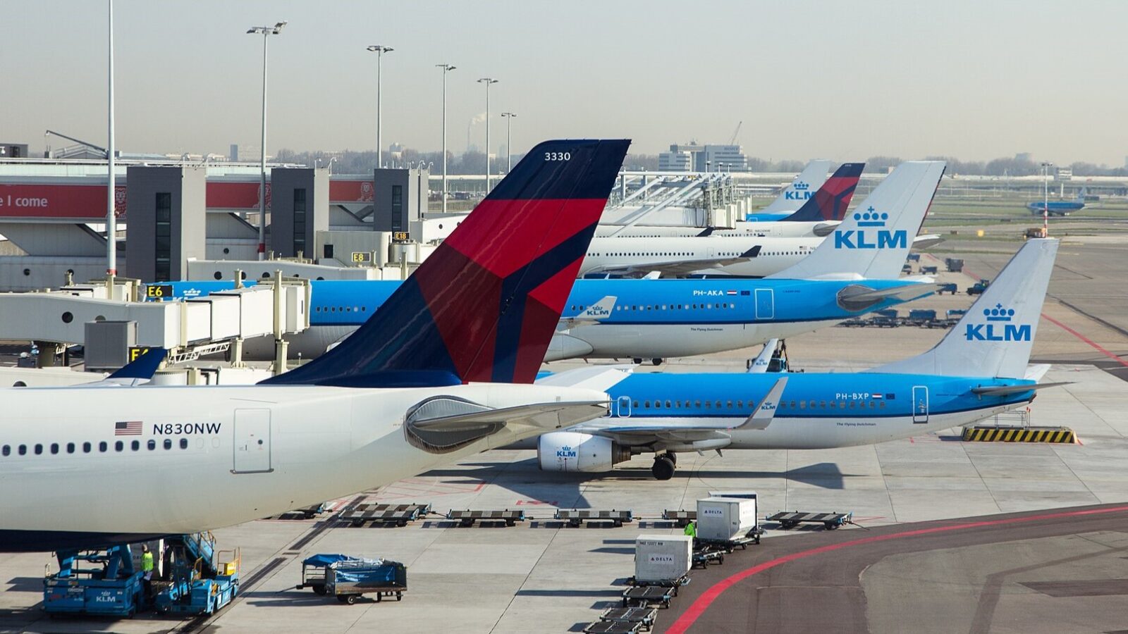 KLM Amsterdam to Toronto Flight with A330 Makes U-Turn - Aviation A2Z