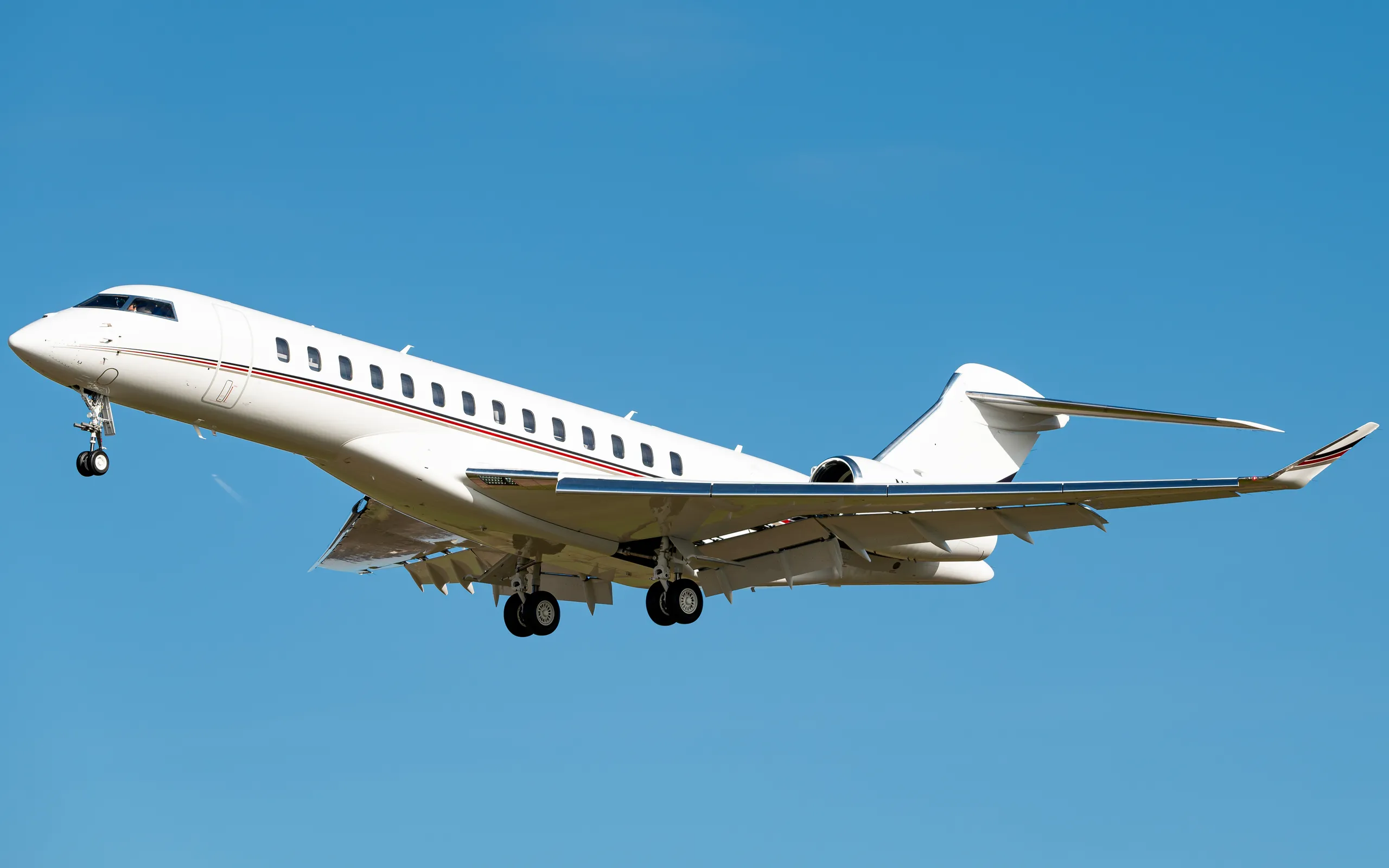 Fastest Business Jet in the World Sets 150th Speed Record - Aviation A2Z