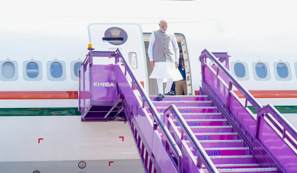 PM Modi Inaugurates $2.2 Billion New Navi Mumbai International Airport ...