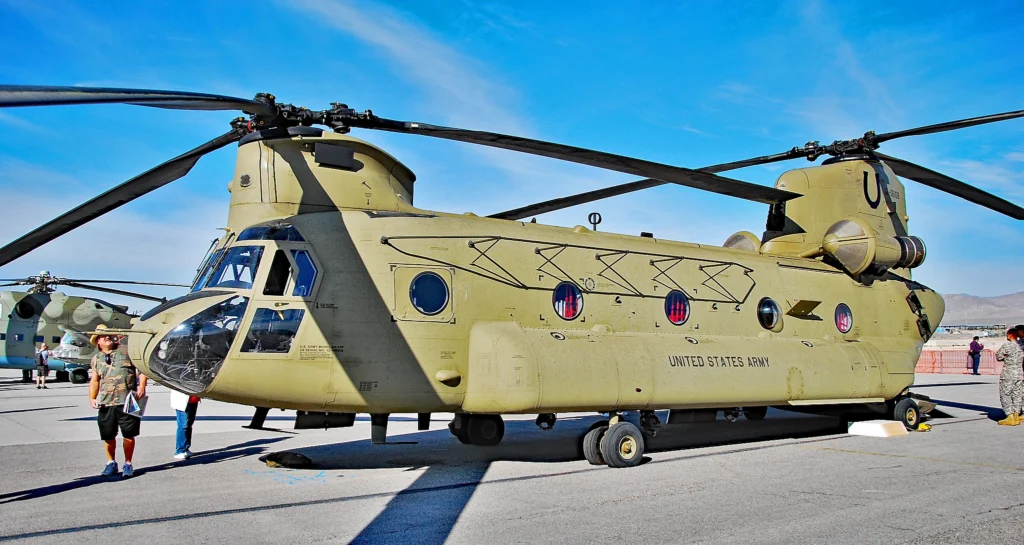 Boeing Gets New Order for CH-47F Block II Chinooks from US Army Worth ...